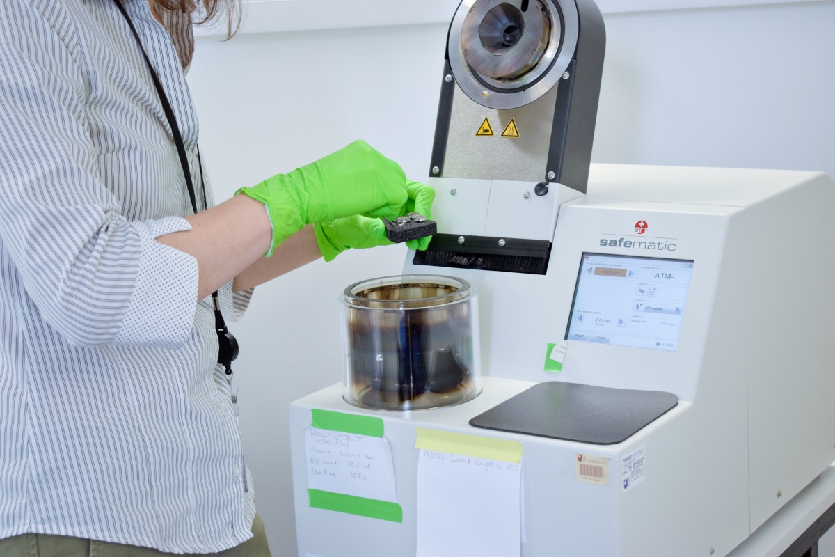 Electron Microscopy Suite